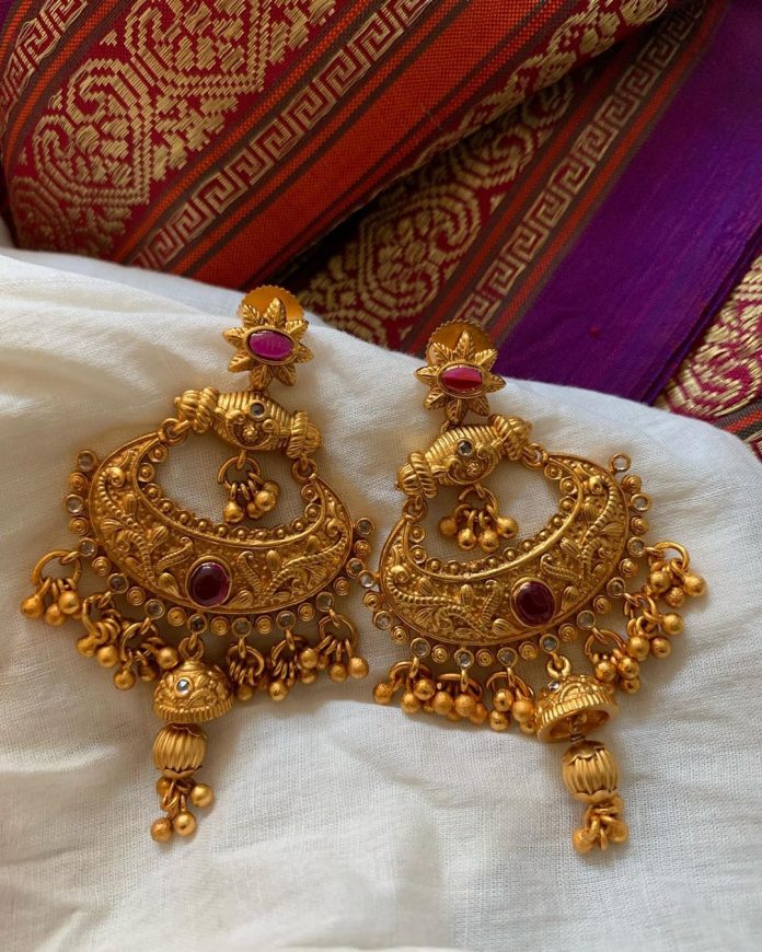 Stylish Bengali Earrings From Tvameva South India Jewels stylish-bengali-earrings-from-tvameva-south-india-jewels